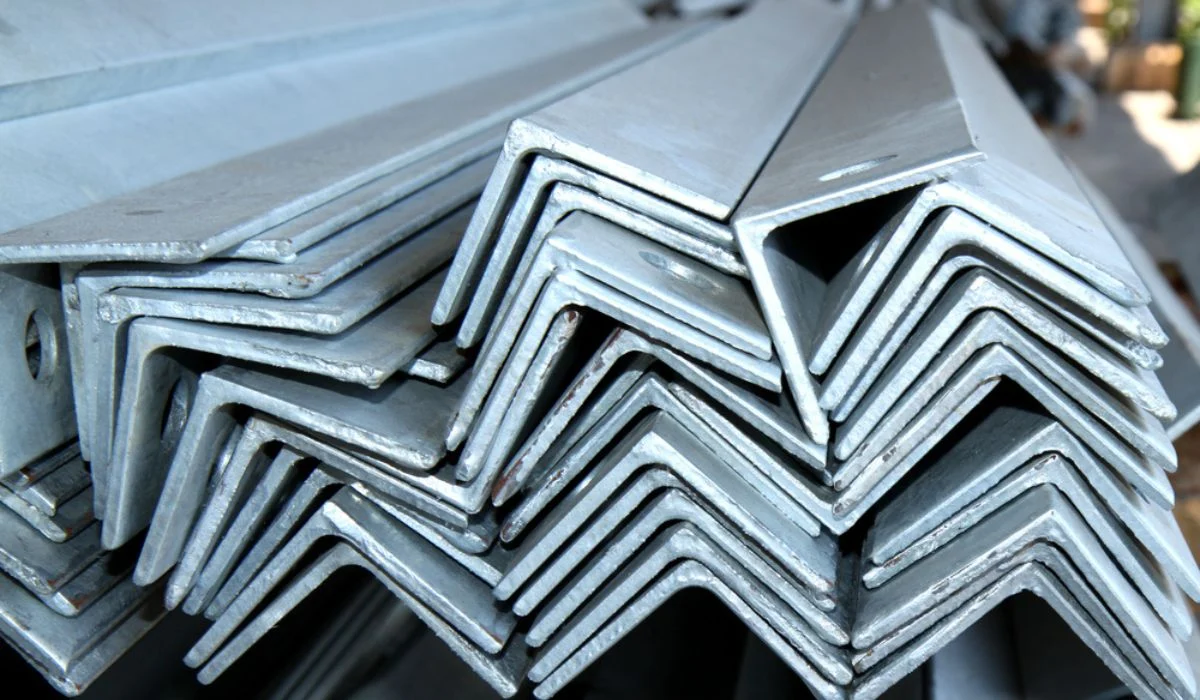 Besi Baja Profil Siku – Light Group Indonesia